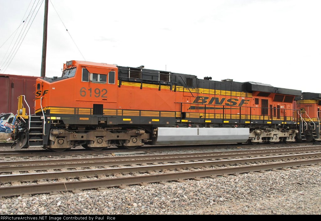 BNSF 6192